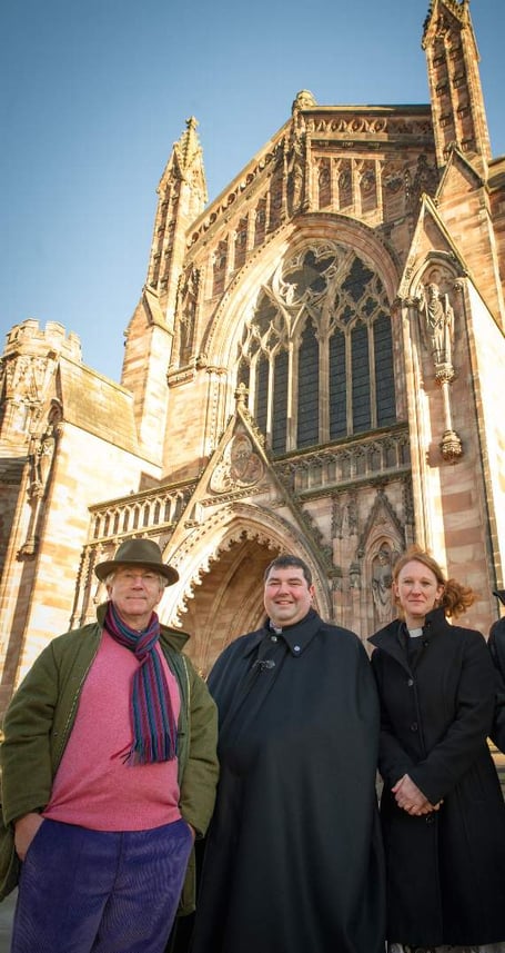 Ross singer to perform at ‘A Vicar’s Life Live’ | rossgazette.com