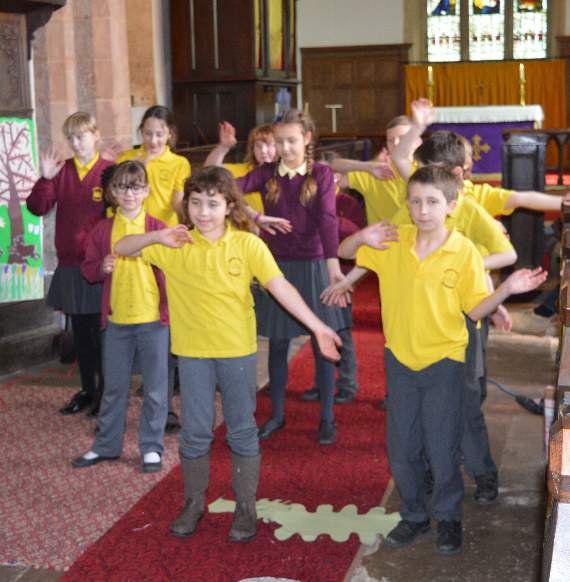 Fond farewell to Kings Caple Head of School | rossgazette.com