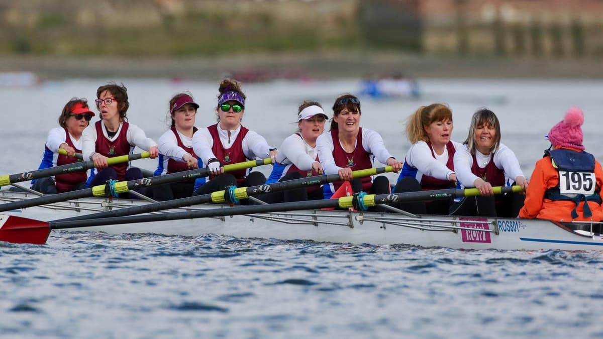 Morgan makes splash in top rowing race | rossgazette.com