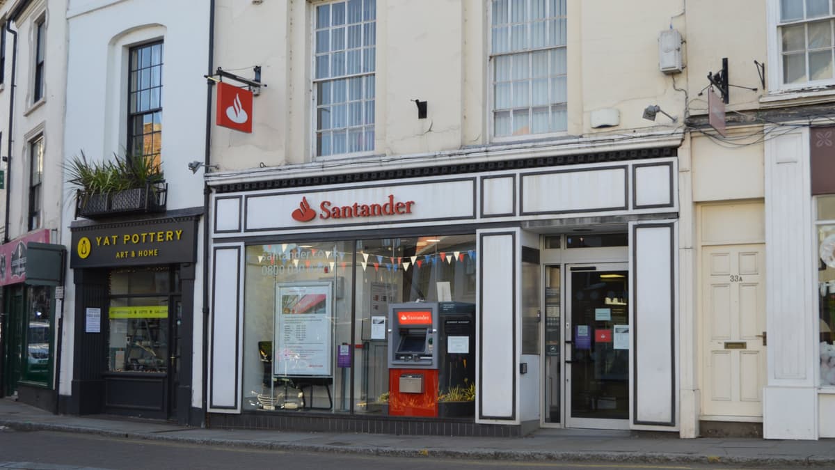 Residents praise bank’s helpful staff | rossgazette.com