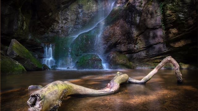 Over 70 entries in Ross Photo Club competition, themed ‘Water ...