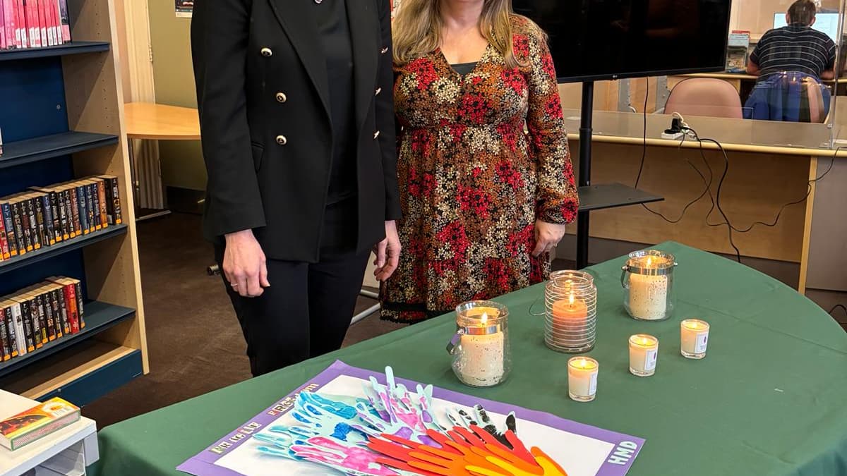 Monmouth marks Holocaust Memorial Day | rossgazette.com