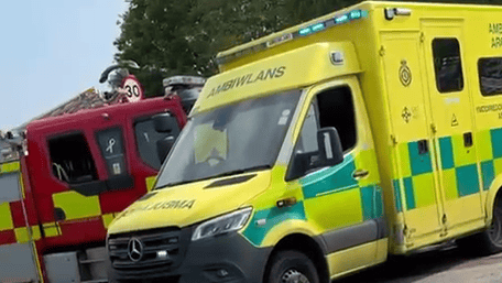 Hero vets race to scene of Wye Valley crash | rossgazette.com