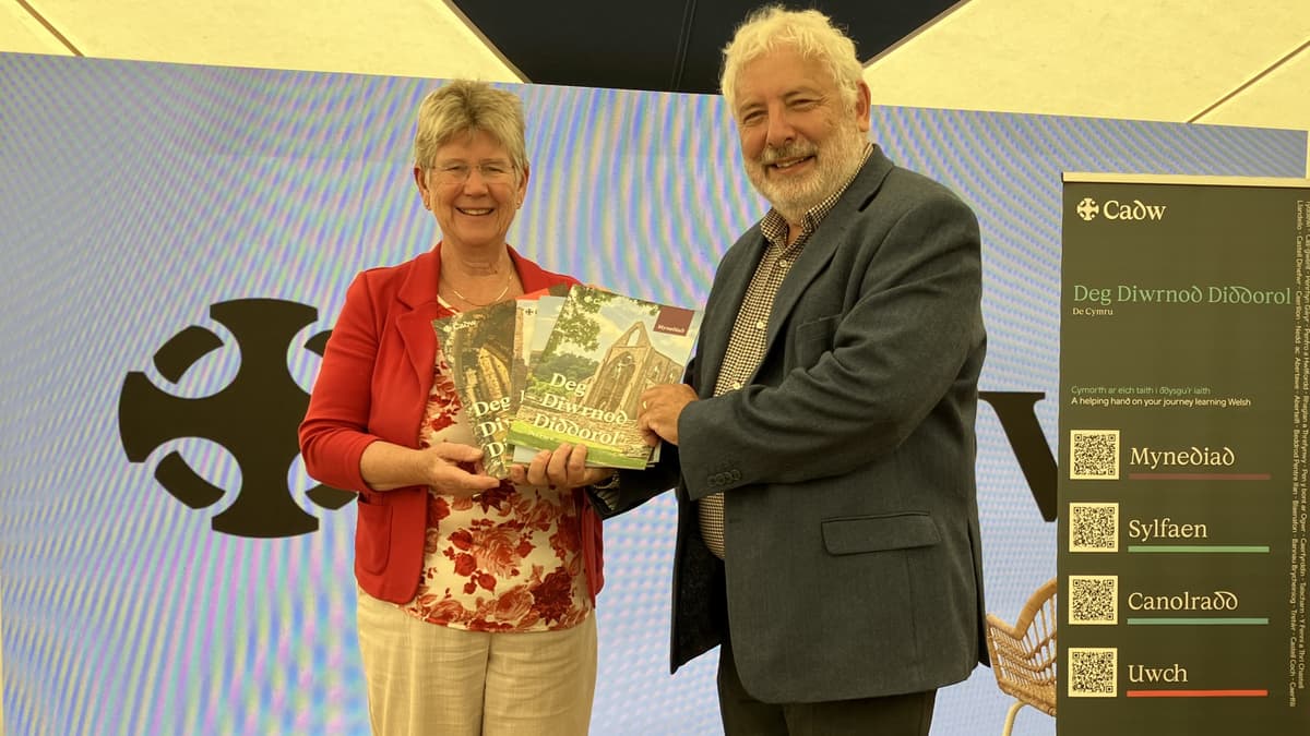 Learn Welsh with free brochures from Cadw | rossgazette.com