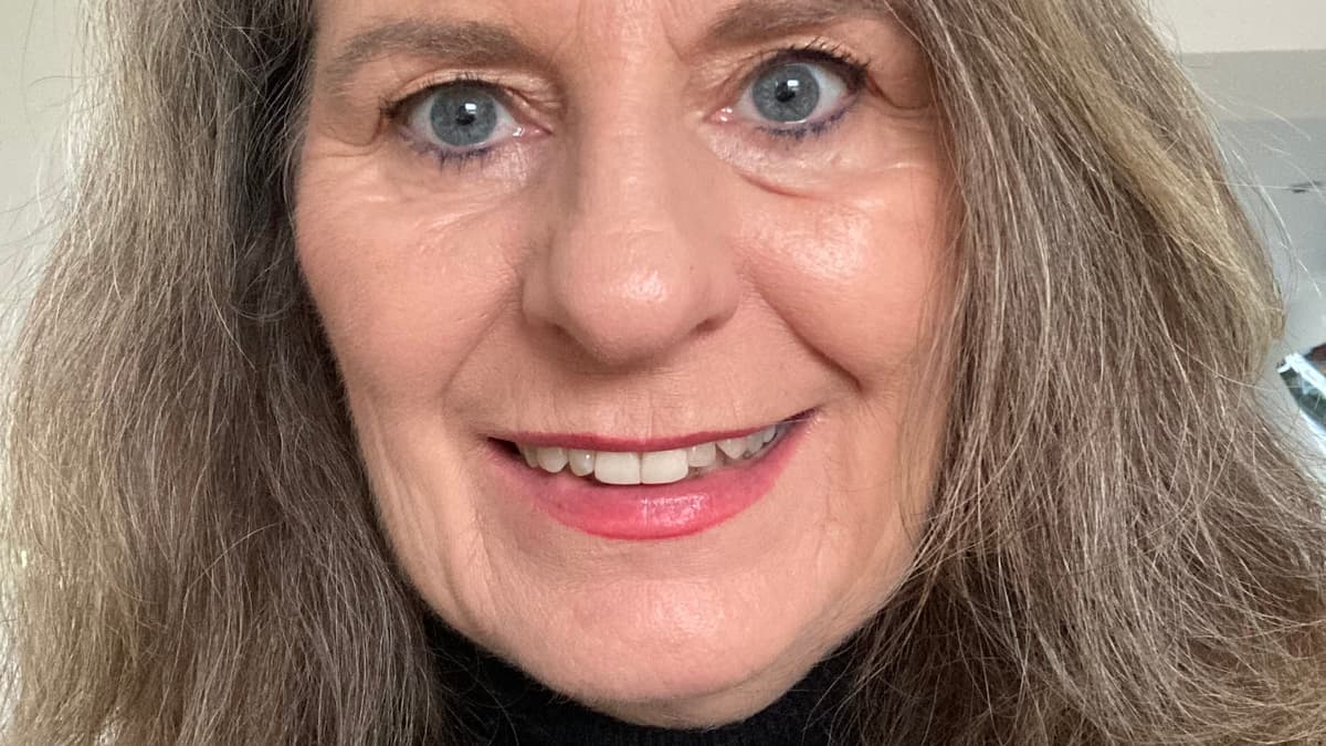 Woman awarded £12,500 for undiagnosed multiple dental errors ...