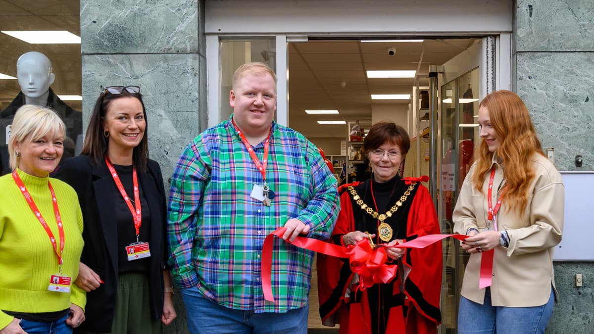 Midlands Air Ambulance Charity’s opens new shop | rossgazette.com