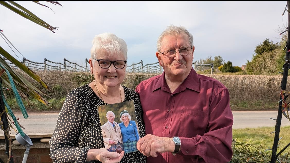 Diamond wedding celebrations for Val and Keith | rossgazette.com