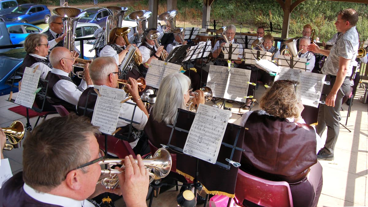 Summer concerts at town's bandstand | rossgazette.com
