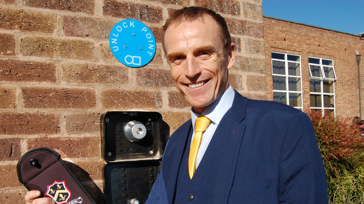 John Kyrle High School adopts mobile pouch scheme to improve focus and ...