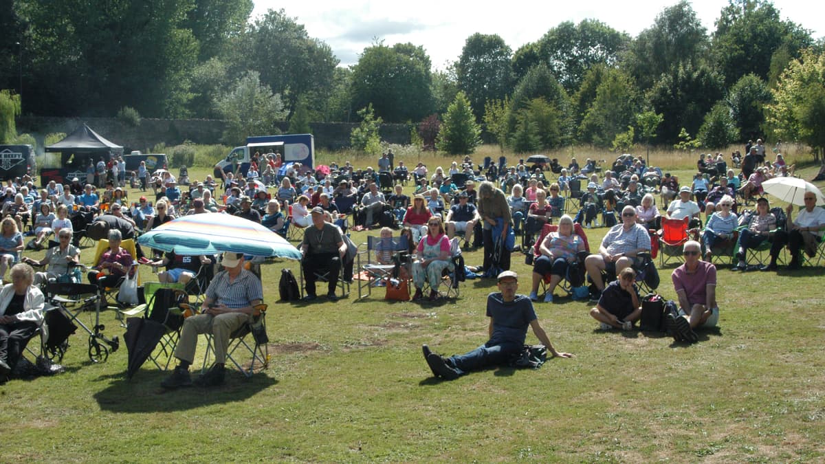 Ross Town Council reveals packed schedule of events | rossgazette.com